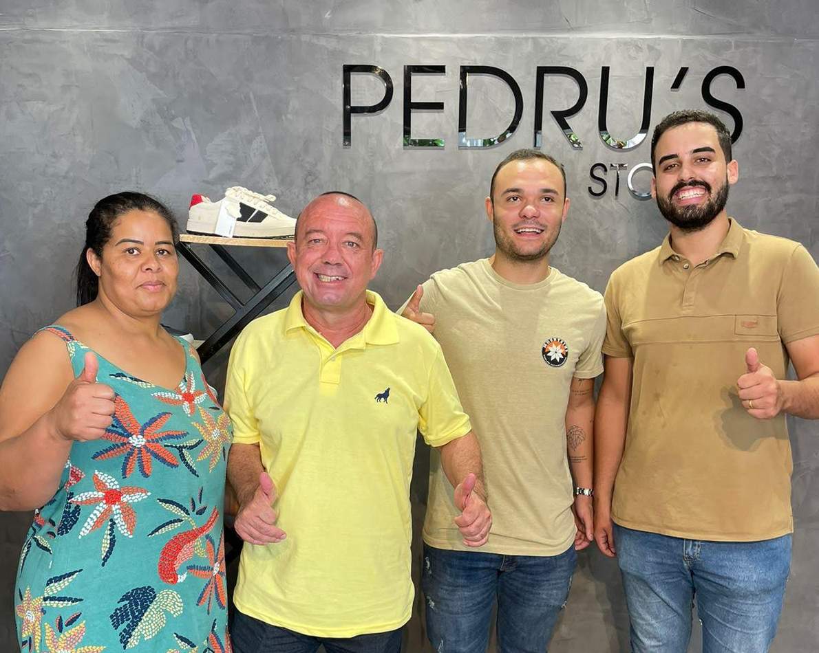 Portal Caparaó - Loja de roupas masculinas Pedru´s Store inaugura em ...