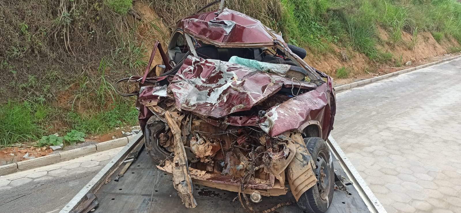 Portal Caparaó - Mulher é socorrida com ferimentos graves em acidente ...