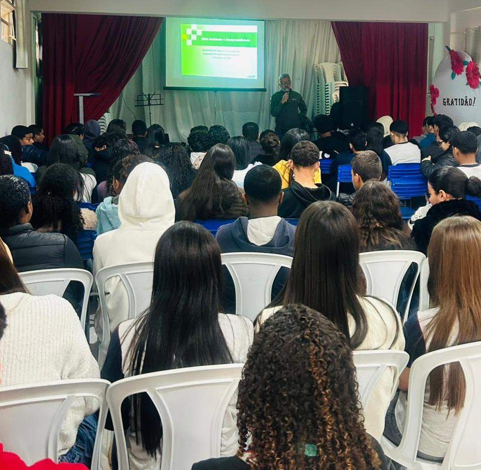 Portal Caparaó - Escola Carlos Nogueira da Gama promove palestra sobre ...