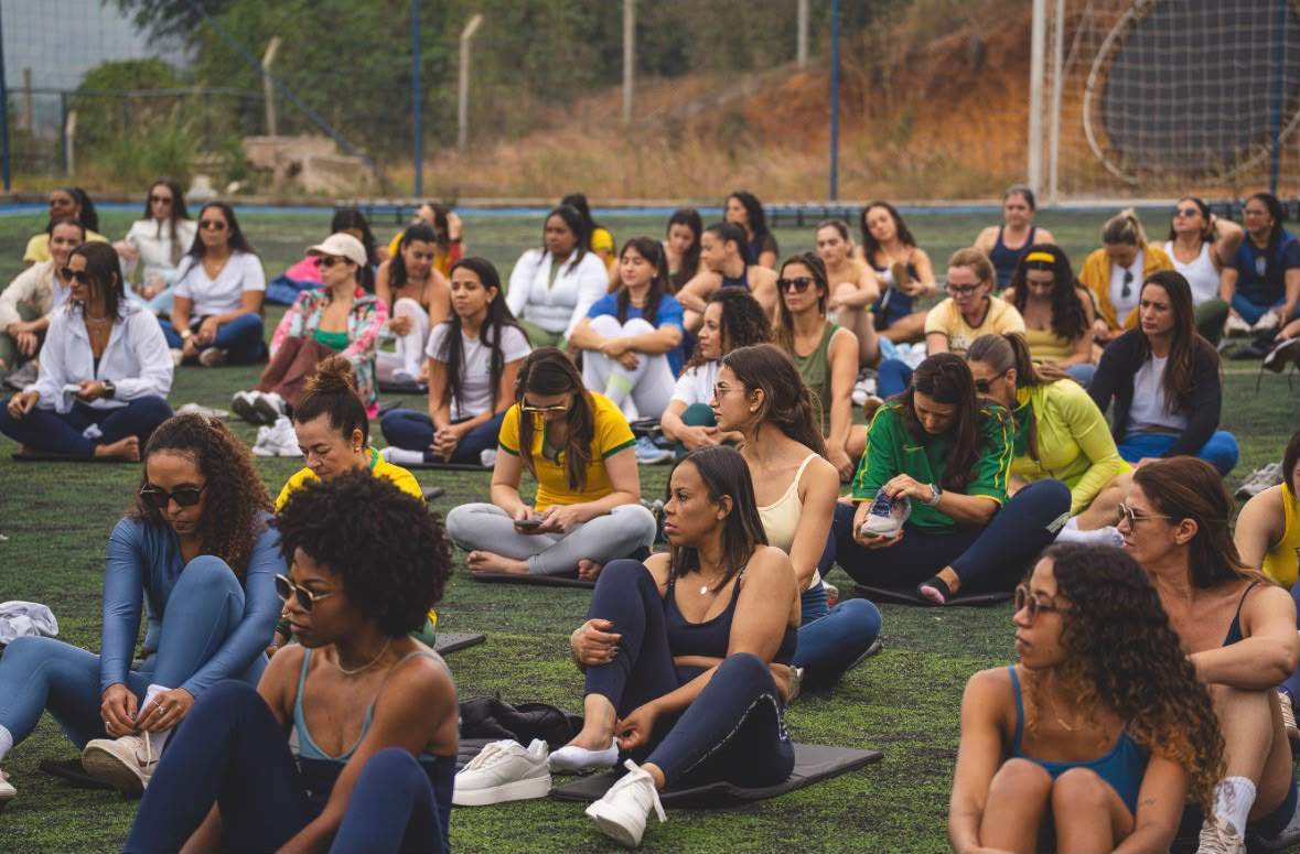 Portal Caparaó - Personal Glauber Valentim reúne 170 mulheres em ...